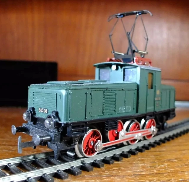 MARKLIN 3001 HO gauge DB E63 electric locomotive in green livery £99.00 ...