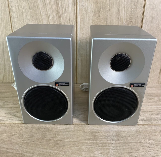 PAIR OF TECHNICS Speakers SB-F1 Linear Phase Speaker System Silver £79. ...