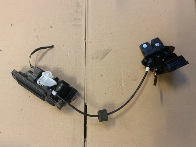 MERCEDES BENZ W203 C CLASS BOOT LOCK COMPLETE A1717500085 A2037500693 ...