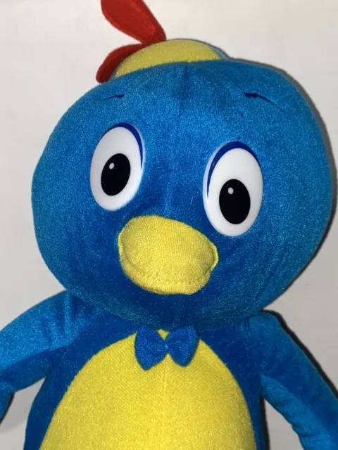 NICKELODEON NICK JR Backyardigans Pablo il pinguino blu e giallo ... NICKELODEON NICK JR Backyardigans Pablo il pinguino blu e giallo ...
