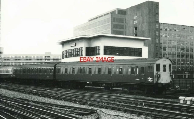 PHOTO 2-EPB 2-Car Emu No 5773 (Coupled To Another 2-Epb) Arriving At ...