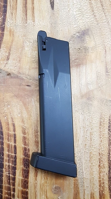 AUCTION KWC AIRSOFT Magazine P226 X5 Co2 Version KW-116 6mm BB C74 £14. ...