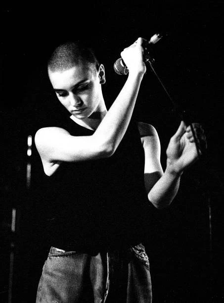 IRISH SINGER SINEAD O'Connor Performs In Utrecht 1988 Old Music Photo 4 ...