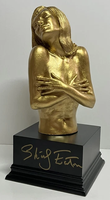 SHIRLEY EATON SIGNED golden girl statuette, 25cm James Bond 007 ...