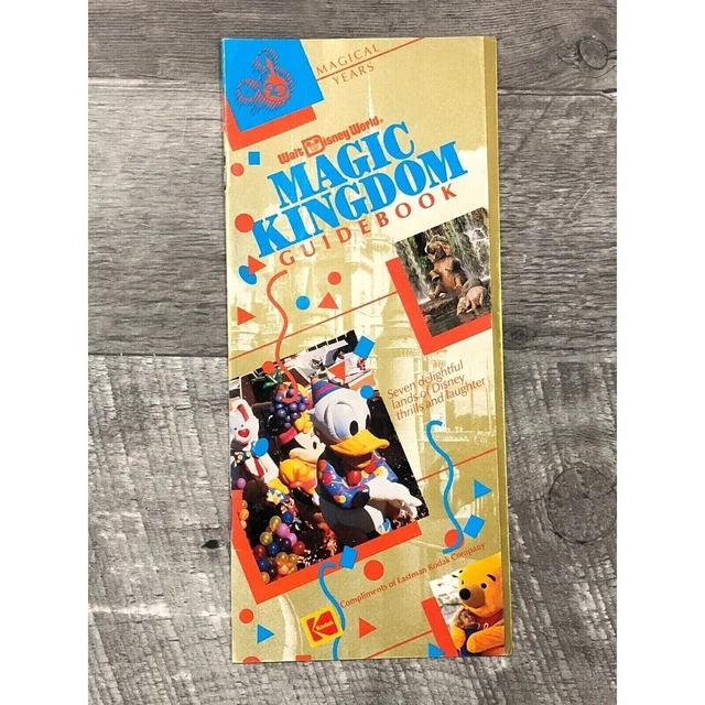 WALT DISNEY WORLD Magic Kingdom Guidebook - 20 Magical Years 1991 $13. ...
