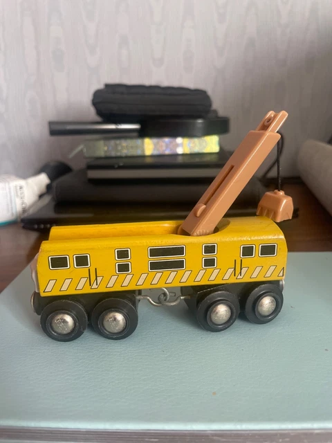 THOMAS THE TANK Engine & Friends Wooden Railway Train - DIESEL 10 ...