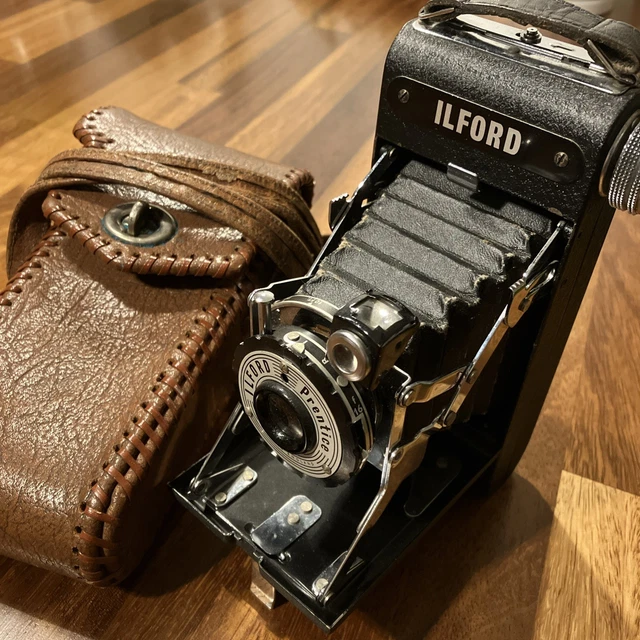 ILFORD PRENTICE FOLDING Camera vintage Made In England 1950 120mm Case ...