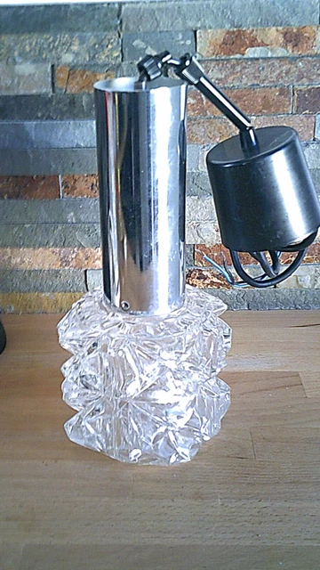 LUSTRE SUSPENSION En Metal Et Verre Vintage Retro Space Age EUR 50,00 ... LUSTRE SUSPENSION En Metal Et Verre Vintage Retro Space Age EUR 50,00 ...