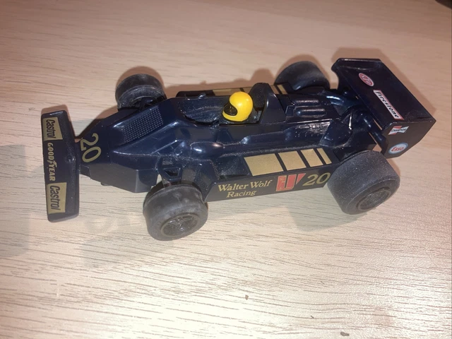 SCALEXTRIC C133 WALTER Wolf WR5 New Braids Pinion And Rear Tyres ...