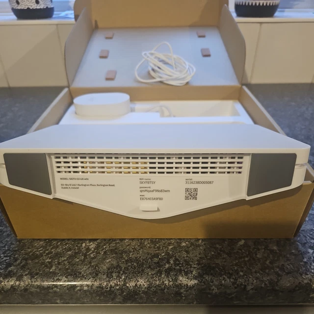 SKY BROADBAND WIFI Max Hub SR213 Dual Band Wi-Fi 6 Wireless Modem ...