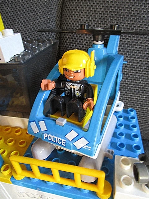LEGO DUPLO LARGE Police Station Jail Police Station Electric Helicopter ...