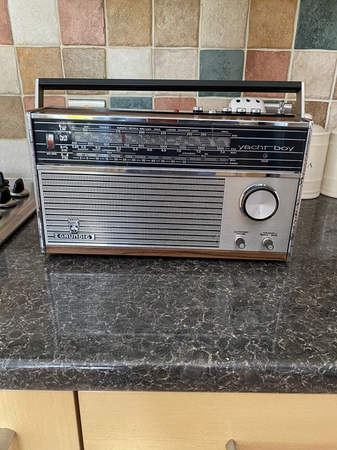 GRUNDIG MODEL YACHT-BOY Transistor Radio EUR 36,19 - PicClick DE