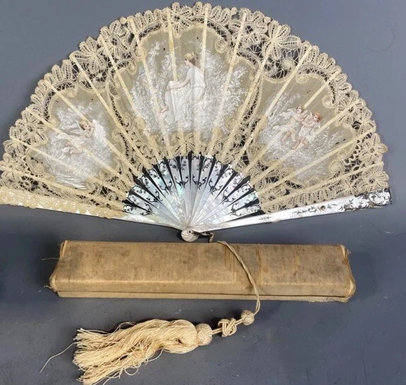 GRAND ÉVENTAIL ANCIEN en nacre+feuille en dentelle EUR 250,00 - PicClick FR