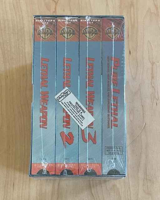 LOT DE COFFRES ARME LÉTALE LEGACY scellé VHS 1, 2, 3 avec documentaire purement létal EUR 22,21 ...