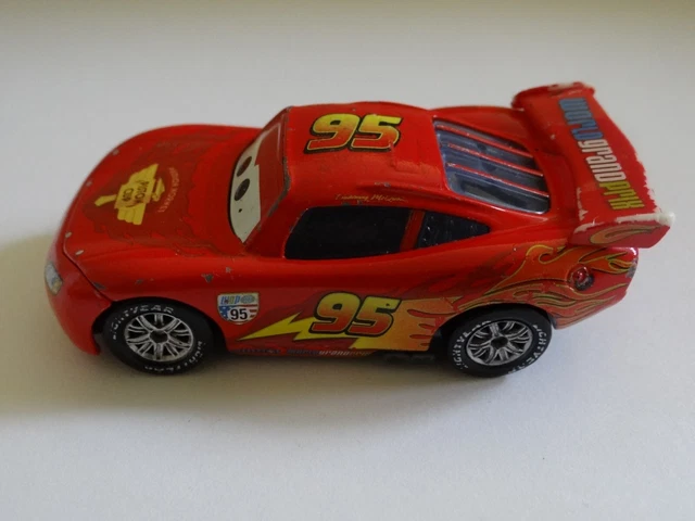 DISNEY CARS 95 Lightning McQueen World Grand Prix Disney Pixar Mattel £ ...