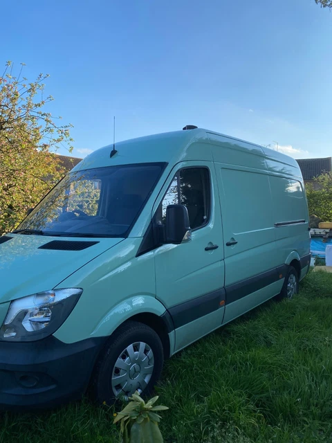 2017 GREEN SPRINTER Medium wheel base Van Tall roof 69000 miles £15,000 ...