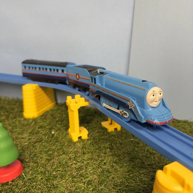 TOMY PLARAIL TRACKMASTER Streamlined Gordon Thomas The Tank Engine Used ...