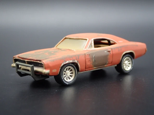 1969 69 DODGE Charger Barn Find General Lee 1:64 Scale Diorama Diecast ...