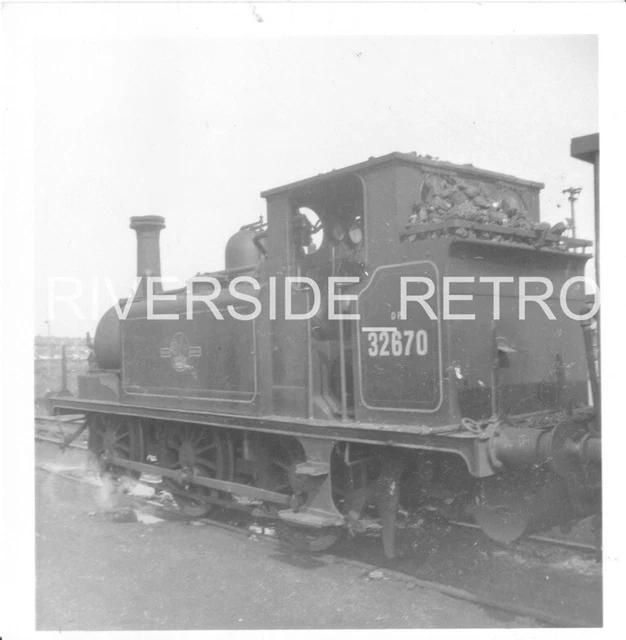PHOTO RAILWAY CLASS A1X 32670 Steam Loco Fratton 1960s 8x8cm £3.00 ...