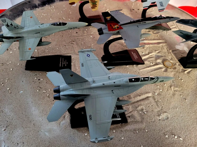 TOP GUN / F - 18 Super HORNET / F - 14 TOMCAT USAF Metal Aircraft 1:100 ...