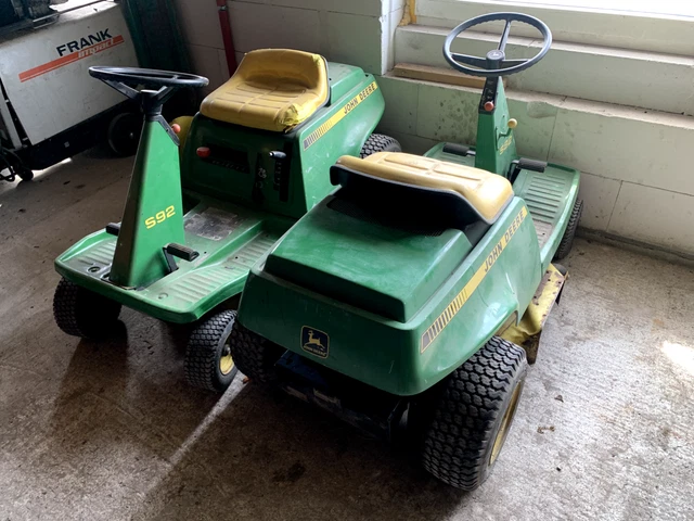 JOHN DEERE S82 / S92 Aufsitzmäher Rasentraktor Laubsammler EUR 510,00 ...