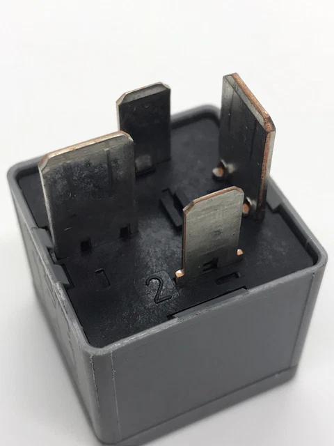 FORD FOMOCO 4 BLADE TERMINAL 12V 70A RELAY GREY 5M5T 14B192 EA / V23136 ...