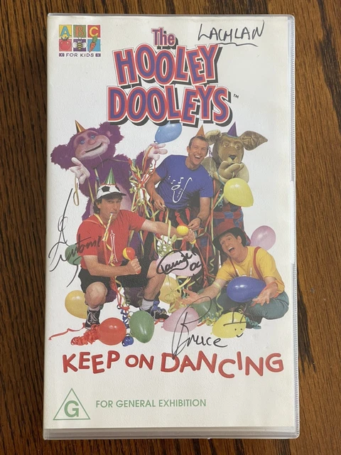 AUTOGRAPHED ABC VINTAGE SIGNED The Hooley Dooleys - Keep on Dancing ...