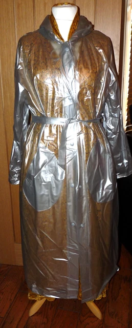 SHINY TRANS SILVER 100% soft pvc raincoat & belt, size M, PVC U LIKE ...