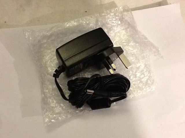 ADAPTATEUR DE COMMUTATION modèle n° - entrée DP15-0752000 - 100-240V-50/60Hz, 7,5 V, 2A, Royaume ...