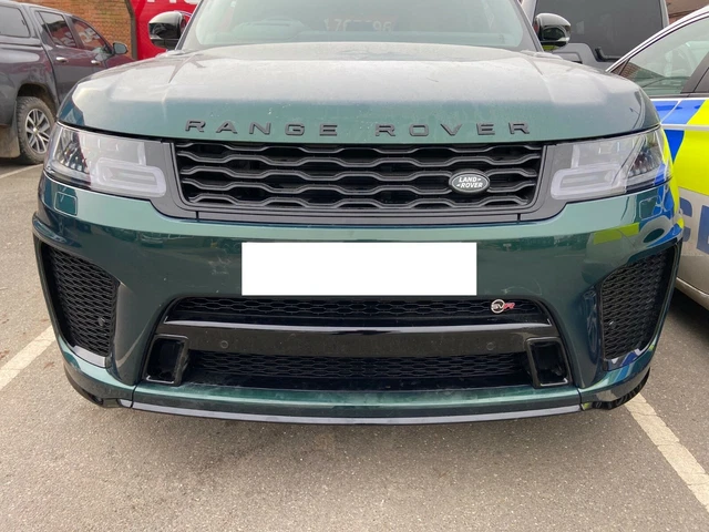 GENUINE RANGE ROVER Svr 2018-Onwards Front Bumper P/N Lr117833 / Jk6M ...