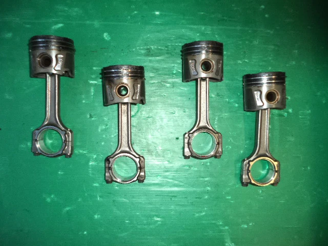 PISTONI FIAT 1.3 Multijet Motore 199B1000 Panda/Punto/Idea/Astra/500 ...