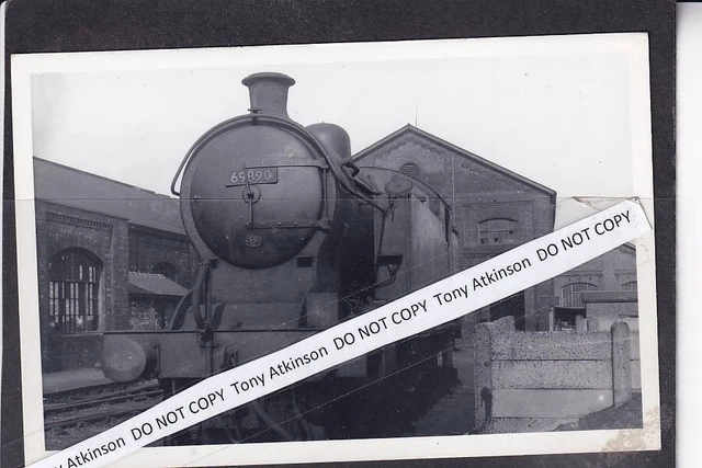 BR EX Lner - A8 Class 4-6-2T No. 69890 @ Neville Hill - Photo #12951 £1 ...