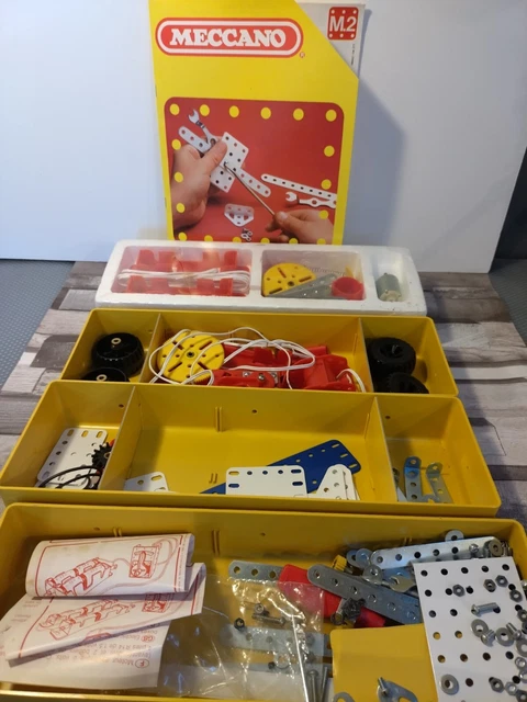 1983 LARGE MECCANO M2 electric motor & parts set Parts unused box worn ...