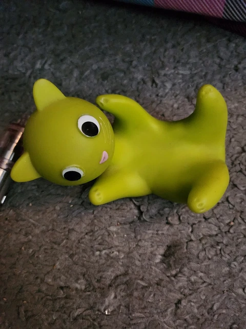 VTG PYLONES PARIS France Green Plastic Cat Sponge rest holder Crea Crea ...