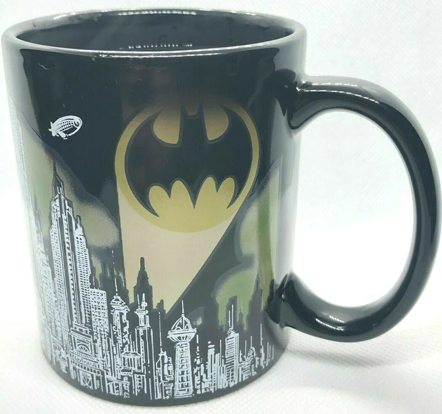 BATMAN GOTHAM CITY Bat Signal p Heat Activated Coffee Mug Zak! Designs ...