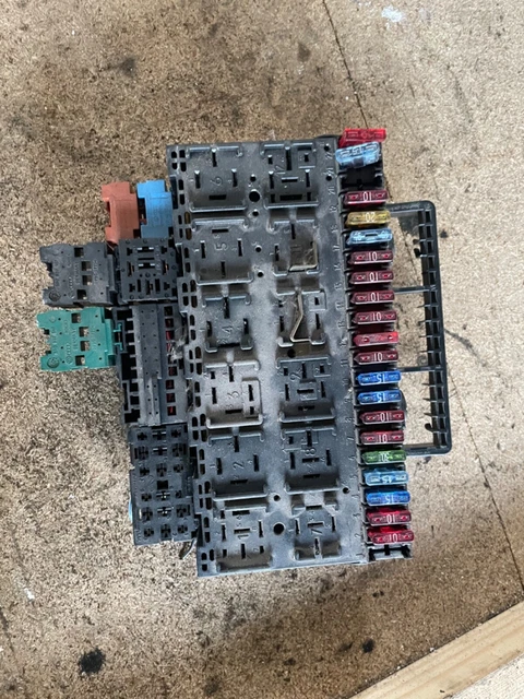 VW T4 VOLKSWAGEN Transporter 1996 - 2003 Fuse Box £79.75 - PicClick UK