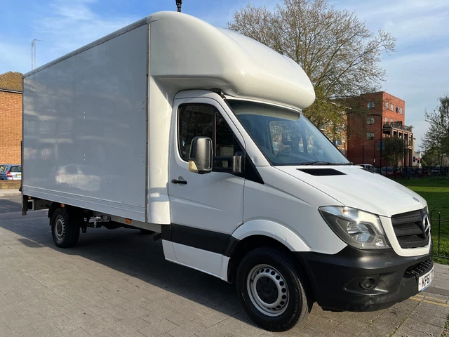 MERCEDES SPRINTER LUTON box van LWB 313 Cdi 2011 with tail lift £5,250. ...