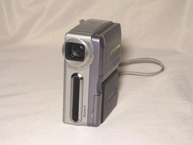 SONY HANDYCAM DCR-IP1E Camcorder. PAL. MicroMV. Touchscreen. Megapxl ...
