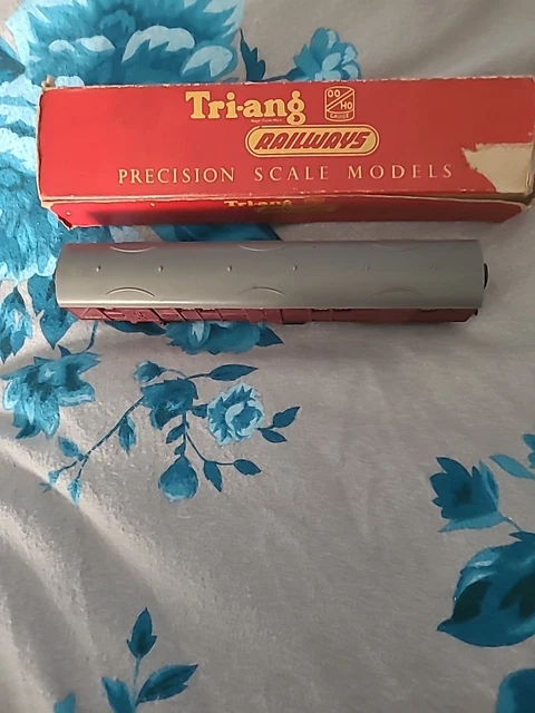 VINTAGE MODEL RAILWAY Tri-ang carriage £6.51 - PicClick UK