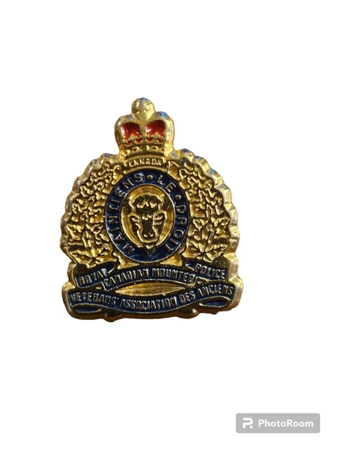 RCMP - ROYAL Canadian Mounted Police - Coat Of Arms Crest Pin $30.00 ...