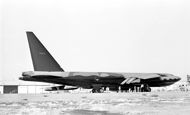 USAF, BOEING B-52D Stratofortress, 55-0675 - Original B&W neg £5.00 ...