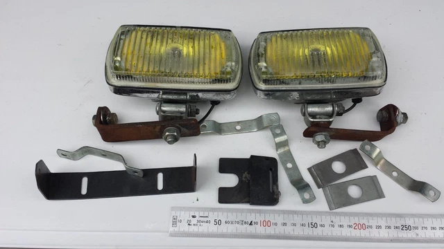 ANCIENNE PAIRE DE phares vintages longue portée HELLA avec fixation. EUR 45,00 - PicClick FR