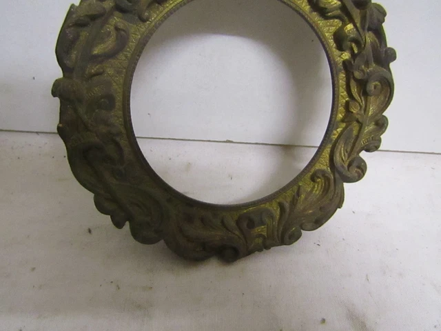 ..ANCIEN ENTOURAGE DE mouvement de pendule portique horloge EUR 15,00 ...