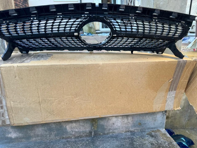 MERCEDES-BENZ W117 CLA Facelift Front Bumper Grill A1178880600 £100.00 ...