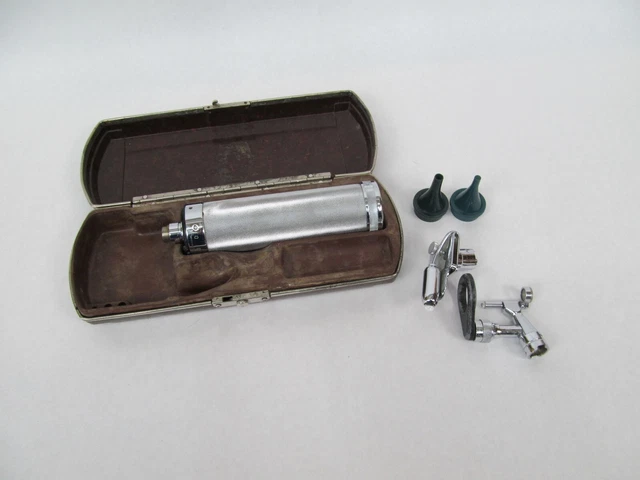 WELCH ALLYN OTOSCOPE or Ophthalmoscope in Bakelite Case Vintage EUR 22 ...