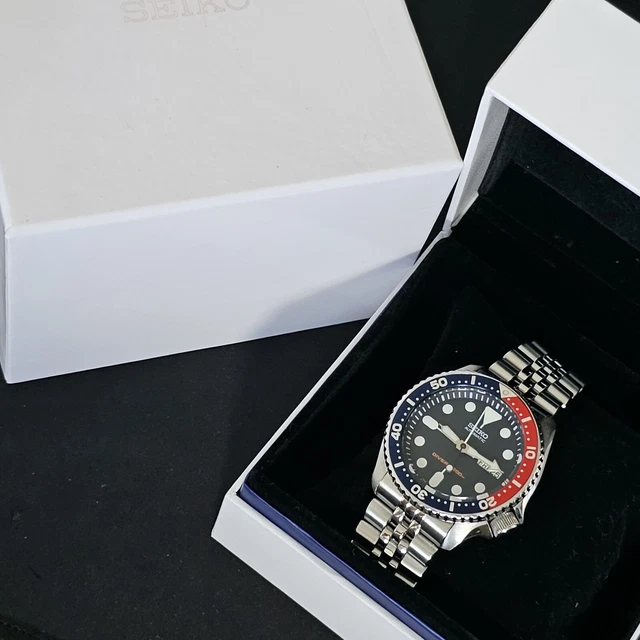 MINT SEIKO SKX 009 K 200m pepsi Divers watch boxed with papers, jubilee ...
