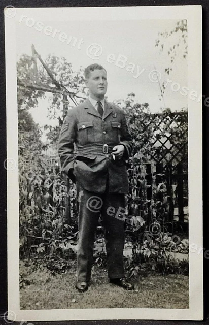 WW2 AN RAF Aircrew - Flt Sgt Air Gunner - smoking of duty - Photo 14 by ...