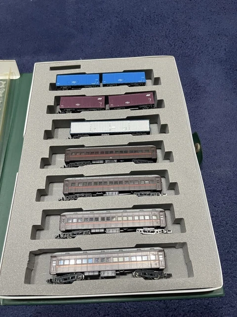 KATO N GAUGE 9-Car Passenger Train Set Model Used Untested £81.28 ...