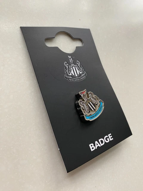NEWCASTLE UNITED PIN Badge Crest New Official £4.35 - PicClick UK
