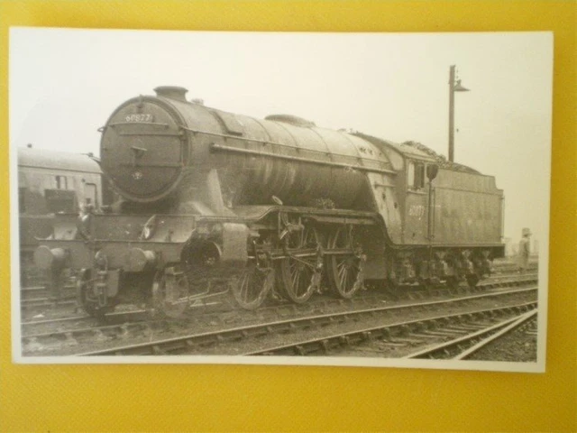 PHOTO LNER Class V2 Loco No 60877 £3.00 - PicClick UK